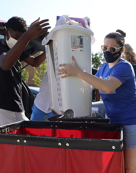 Hundreds of students return to UIS for the start of fall semester 2021 ...