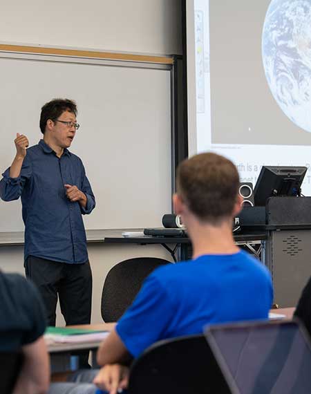 Study shows the University of Illinois Springfield has a significant ...