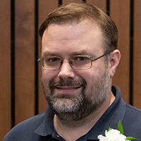 Zach Logsdon named the 2023 UIS Employee of the Year | University of ...