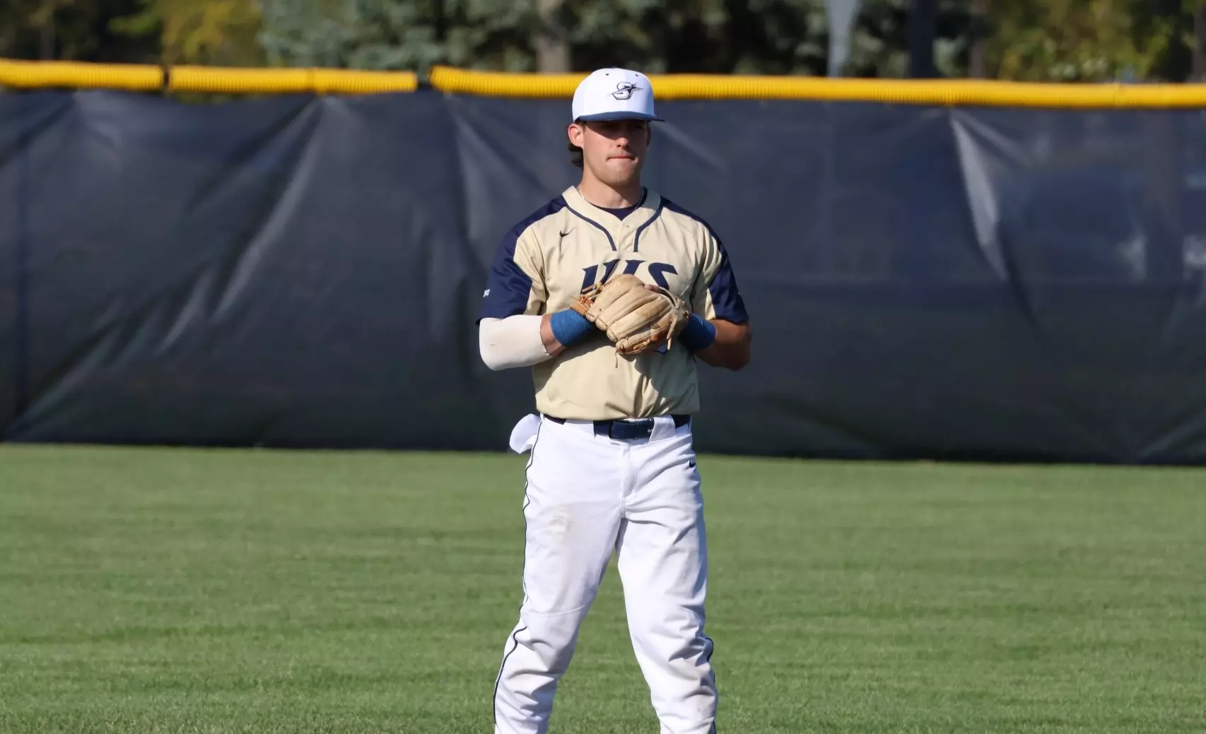 UIS Baseball Sweeps GLVC Weekly Awards to Open 2025 Season | University ...